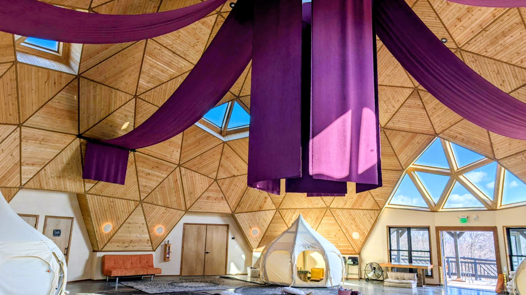 AKERA | Catskills Retreat Center & Creative Sanctuary